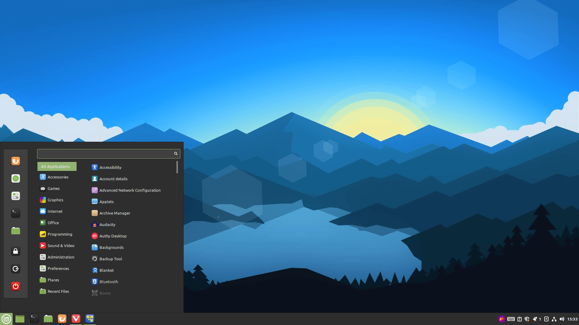 Comparing Linux Mint and Fedora: Which One Should You Use?