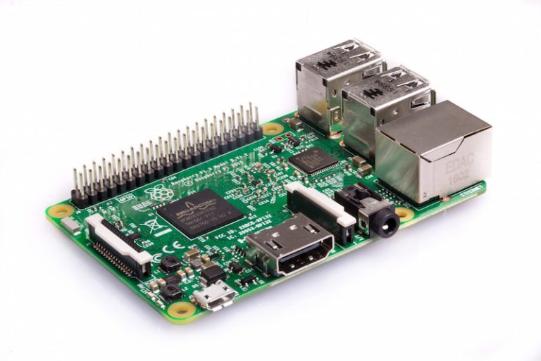 Raspberry Pi 3 vs 4: Which One Should You Get?